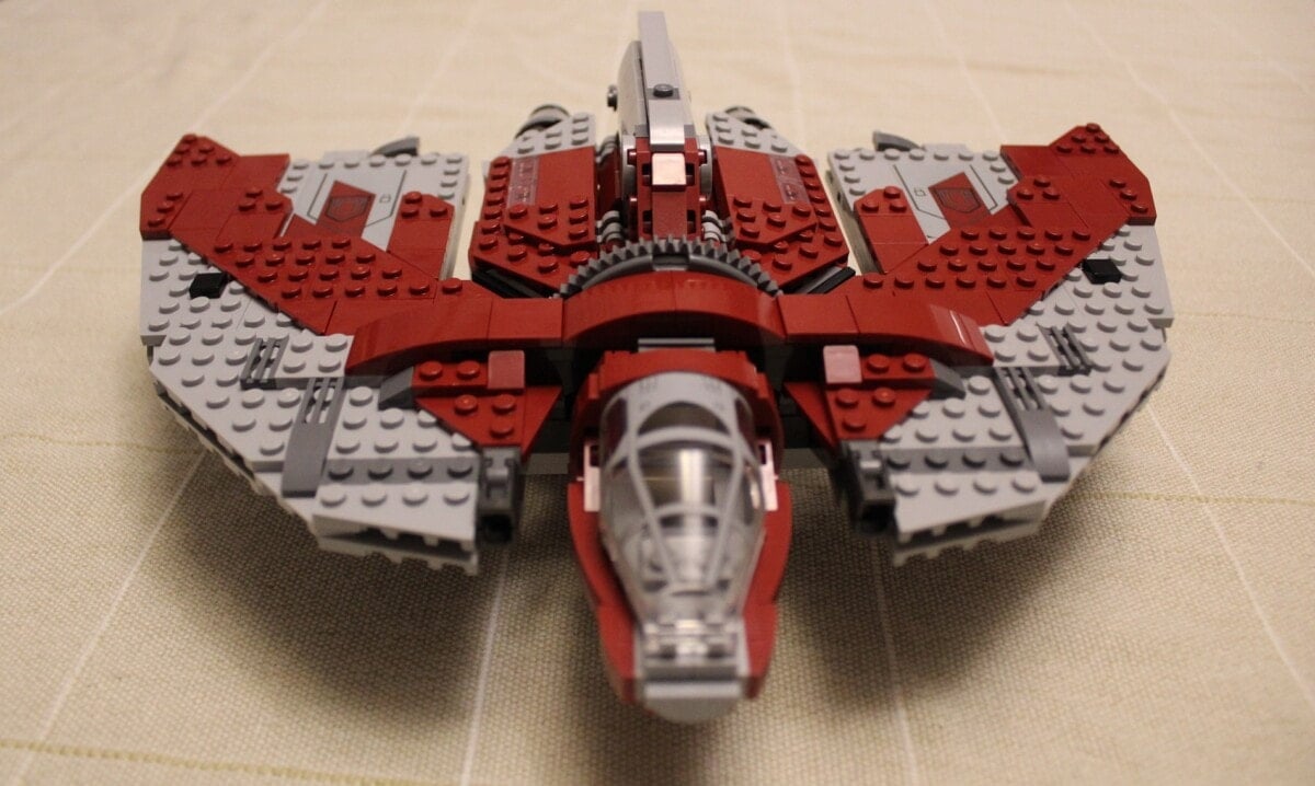 LEGO Star Wars Ahsoka's T-6 Shuttle Review - VULKK.com