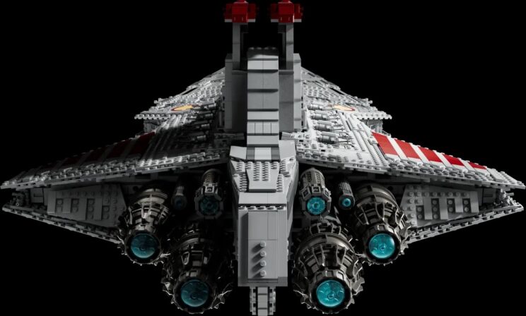 LEGO Star Wars UCS Venator-Class Republic Attack Cruiser Preview ...