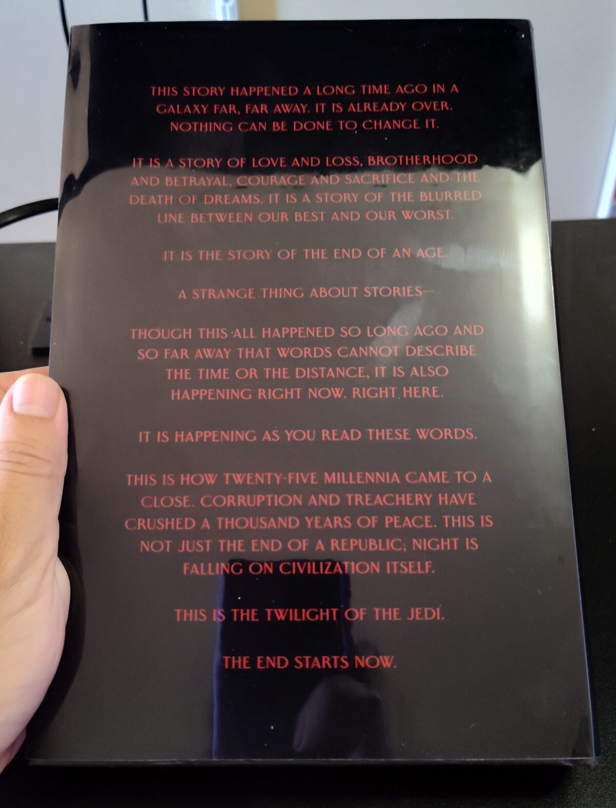 Star Wars: Revenge of the Sith Deluxe Edition Book Review - VULKK.com